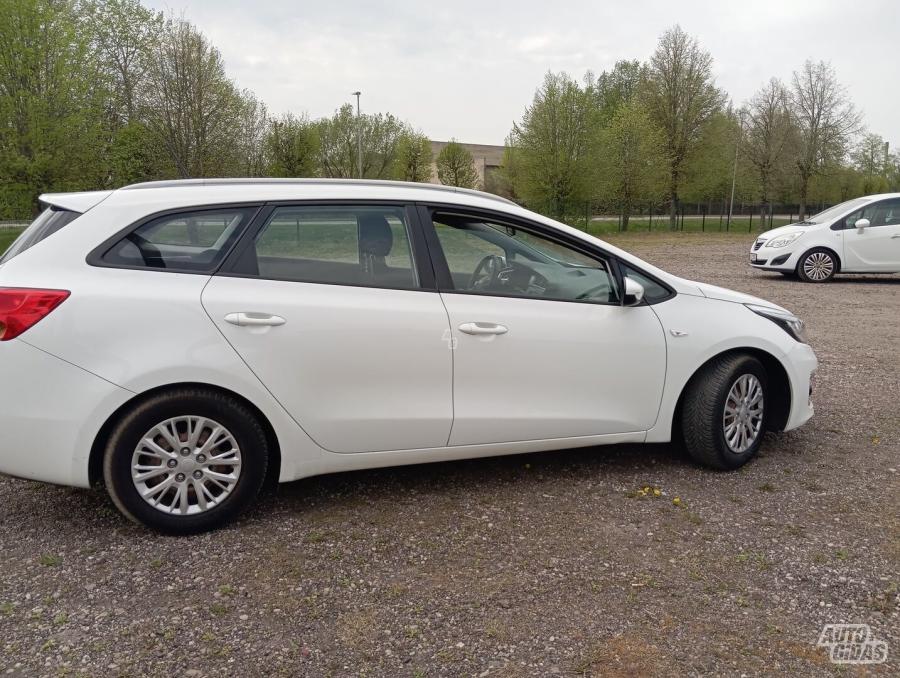 Kia Ceed 2016 in Sakiai, with an engine capacity of 1.60 L and mileage of 242 thousand km for 5200 €, photo 5 on AUTOMOTO.COM.LV