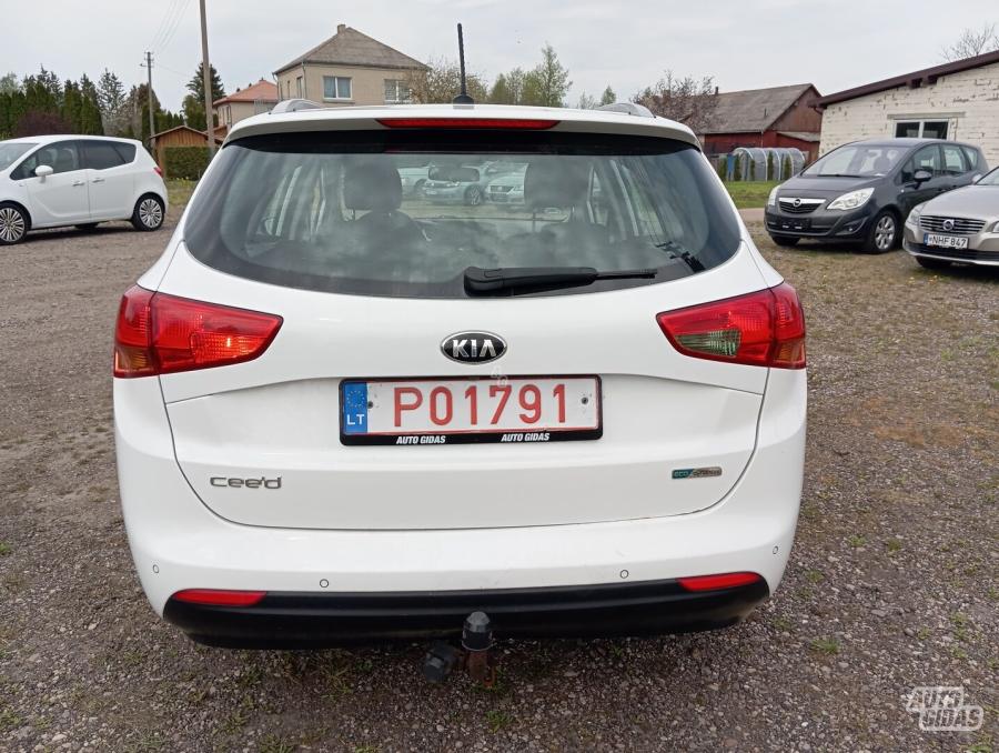 Kia Ceed 2016 in Sakiai, with an engine capacity of 1.60 L and mileage of 242 thousand km for 5200 €, photo 7 on AUTOMOTO.COM.LV