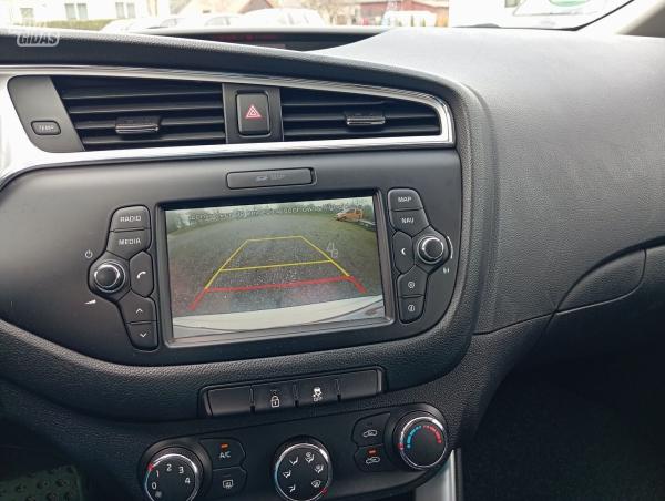 Kia Ceed 2016 in Sakiai, with an engine capacity of 1.60 L and mileage of 242 thousand km for 5200 €, photo 10 on AUTOMOTO.COM.LV