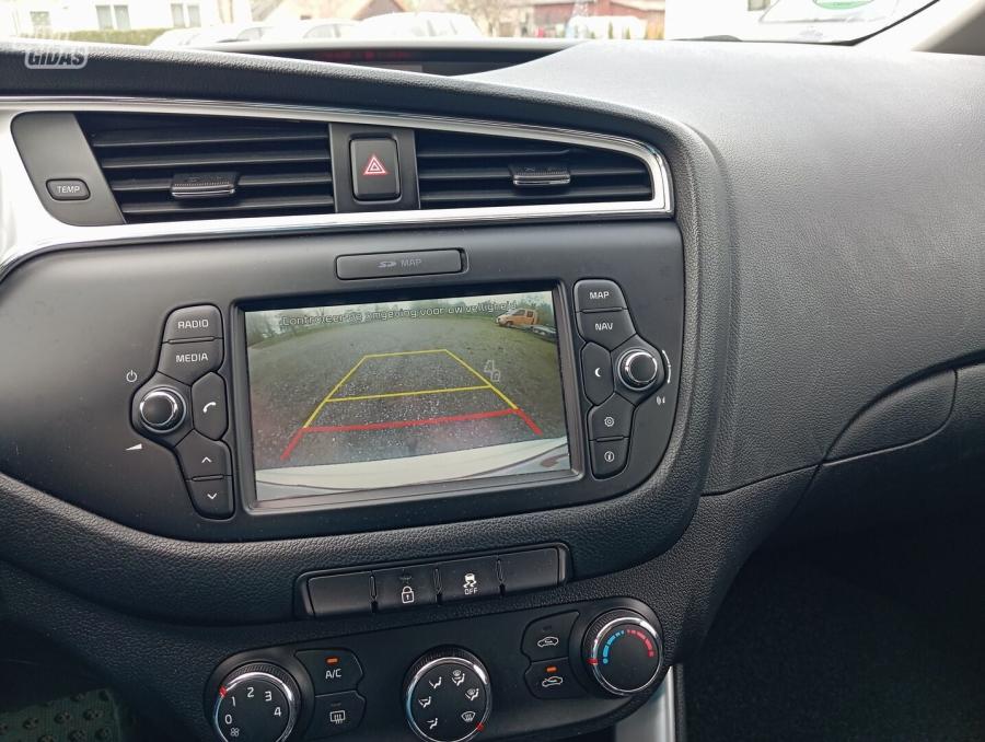 Kia Ceed 2016 in Sakiai, with an engine capacity of 1.60 L and mileage of 242 thousand km for 5200 €, photo 11 on AUTOMOTO.COM.LV