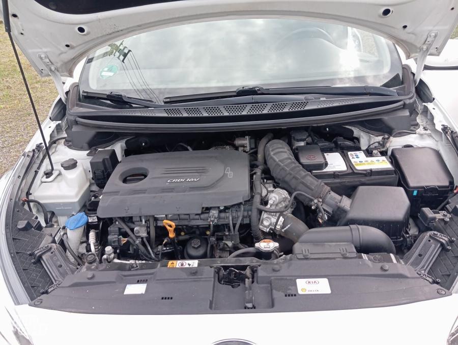 Kia Ceed 2016 in Sakiai, with an engine capacity of 1.60 L and mileage of 242 thousand km for 5200 €, photo 14 on AUTOMOTO.COM.LV