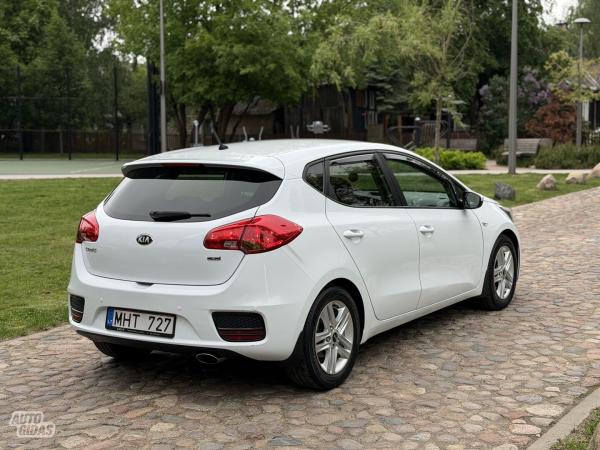 Kia Ceed 2016 in Vilnius on AUTOMOTO.COM.LV Kia Ceed 2016 in Vilnius, with an engine capacity of 1.60 L and mileage of 166 thousand km for 5200 €, photo 6 on AUTOMOTO.COM.LV