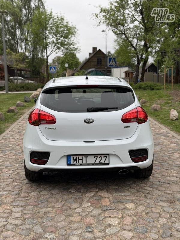 Kia Ceed 2016 in Vilnius on AUTOMOTO.COM.LV Kia Ceed 2016 in Vilnius, with an engine capacity of 1.60 L and mileage of 166 thousand km for 5200 €, photo 7 on AUTOMOTO.COM.LV