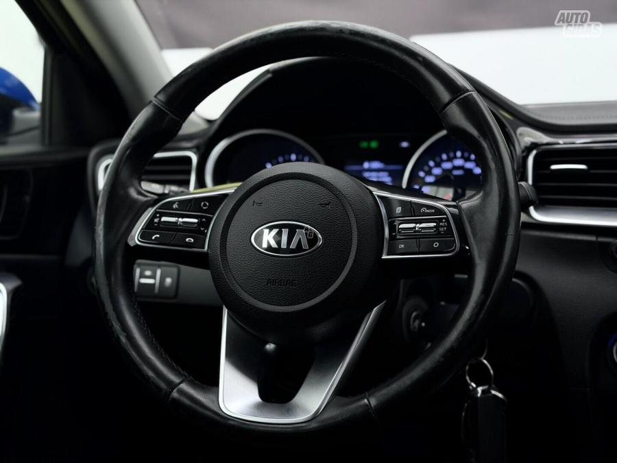 Kia Ceed 2018 in Avizieniai, with an engine capacity of 1.60 L and mileage of 161 thousand km for 9950 €, photo 19 on AUTOMOTO.COM.LV