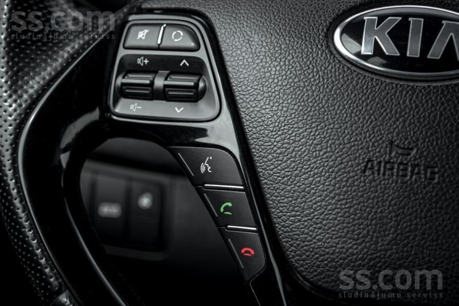 Kia Ceed 2018 in Riga, with an engine capacity of 1.60 L and mileage of 129 thousand km for 8750 €, photo 20 on AUTOMOTO.COM.LV