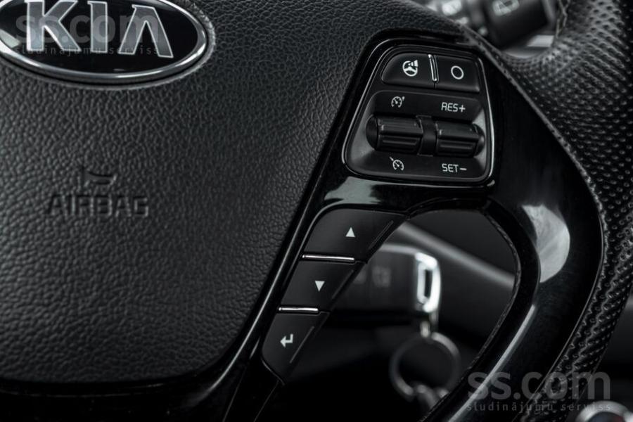 Kia Ceed 2018 in Riga, with an engine capacity of 1.60 L and mileage of 129 thousand km for 8750 €, photo 22 on AUTOMOTO.COM.LV