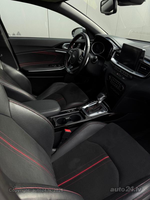 Kia Ceed 2019 in Saku, with an engine capacity of 1.60 L and mileage of 141 thousand km for 15900 €, photo 8 on AUTOMOTO.COM.LV
