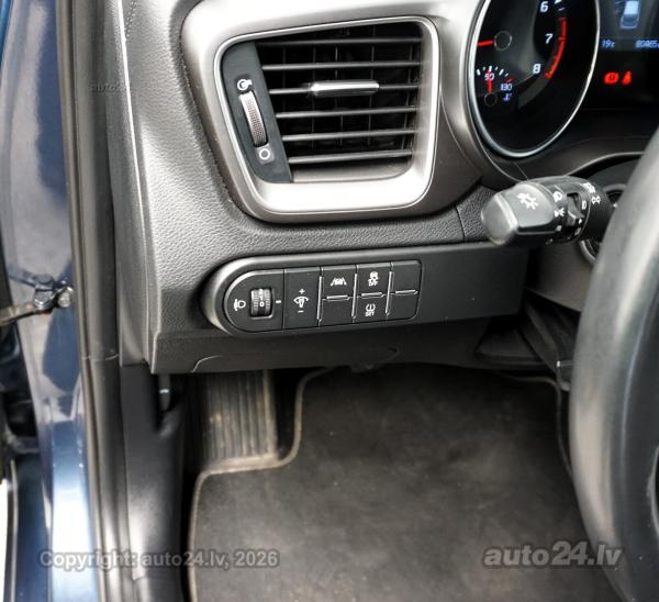 Kia Ceed 2020 Tallina, ar dzinēja tilpumu 1.40 L un nobraukumu 80 tūkst. km par 12600 €, foto 8 vietnē AUTOMOTO.COM.LV