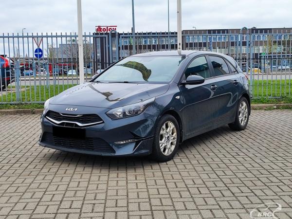Kia Ceed 2021 in Klaipeda, with an engine capacity of 1.00 L and mileage of 272 thousand km for 8000 €, photo 1 on AUTOMOTO.COM.LV