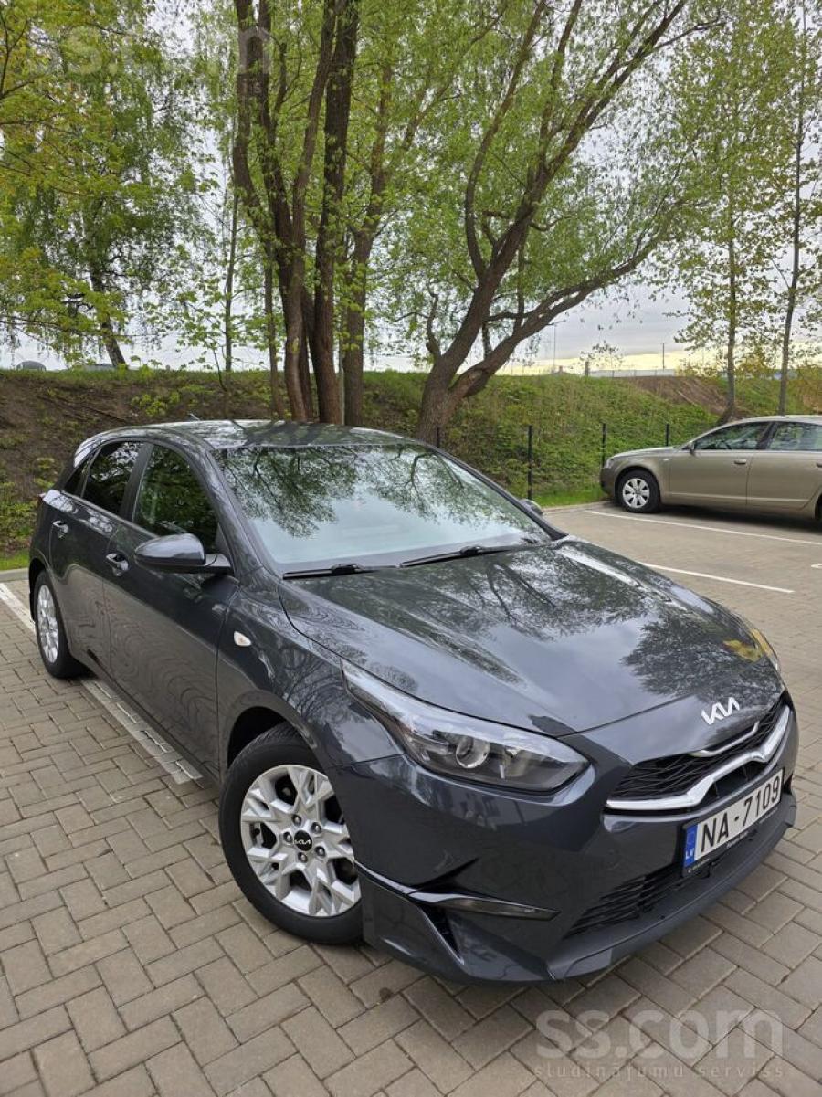 Kia Ceed 2021 in Riga, with an engine capacity of 1.50 L and mileage of 43 thousand km for 14500 €, photo 3 on AUTOMOTO.COM.LV