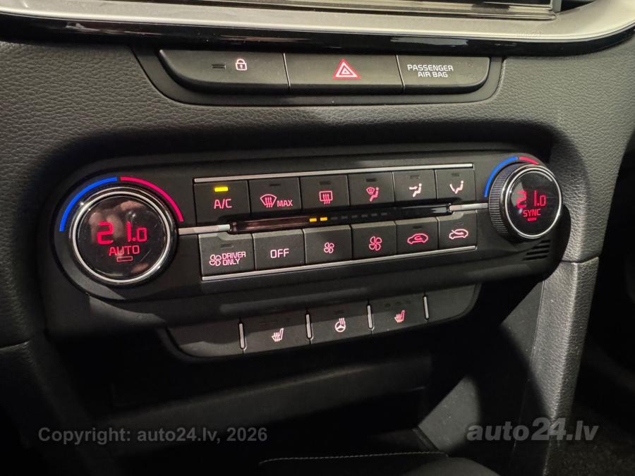 Kia Ceed 2021 in Tallinn, with an engine capacity of 1.60 L and mileage of 110 thousand km for 17500 €, photo 15 on AUTOMOTO.COM.LV