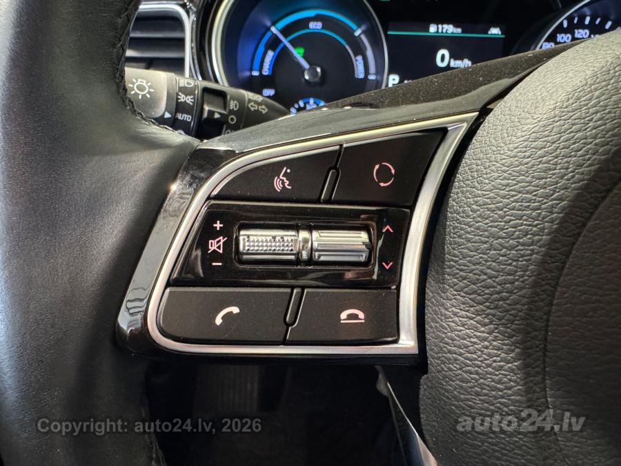 Kia Ceed 2021 in Tallinn, with an engine capacity of 1.60 L and mileage of 110 thousand km for 17500 €, photo 18 on AUTOMOTO.COM.LV