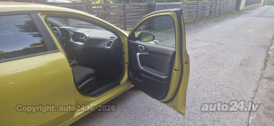 Kia Ceed 2022 in Tallinn, with an engine capacity of 1.00 L and mileage of 19 thousand km for 13800 €, photo 15 on AUTOMOTO.COM.LV