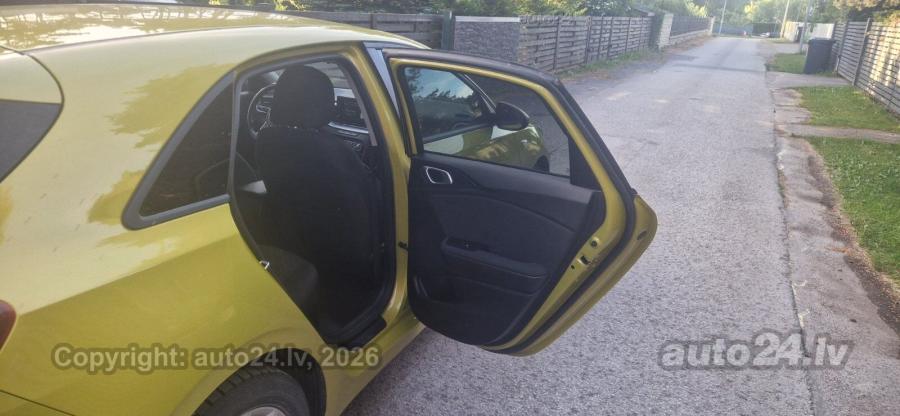 Kia Ceed 2022 in Tallinn, with an engine capacity of 1.00 L and mileage of 19 thousand km for 13800 €, photo 17 on AUTOMOTO.COM.LV