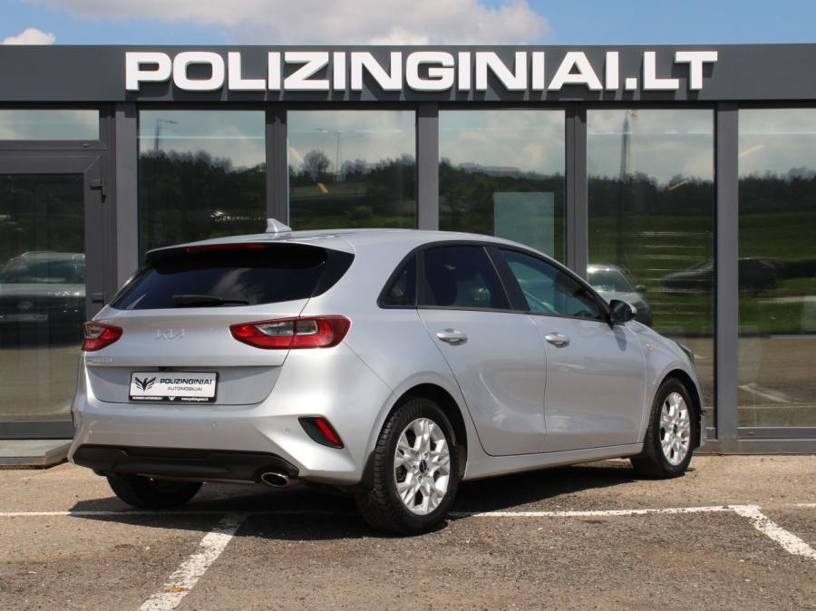 Kia Ceed 2022 in Vilnius, with an engine capacity of 1.50 L and mileage of 119 thousand km for 11500 €, photo 5 on AUTOMOTO.COM.LV