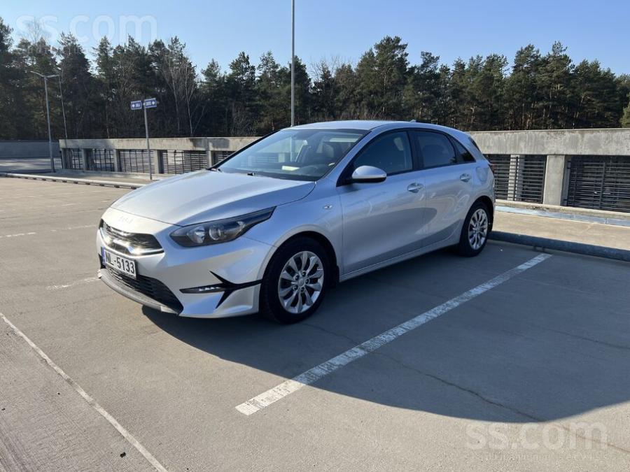 Kia Ceed 2023 in Riga, with an engine capacity of 1.60 L and mileage of 44 thousand km for 15959 €, photo 4 on AUTOMOTO.COM.LV