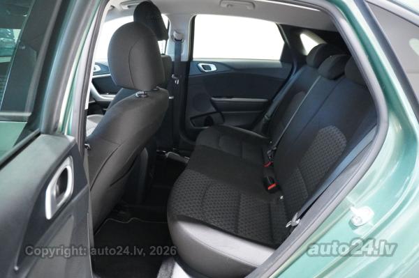 Kia Ceed 2023 Tallina, ar dzinēja tilpumu 1.50 L un nobraukumu 60 tūkst. km par 19900 €, foto 9 vietnē AUTOMOTO.COM.LV