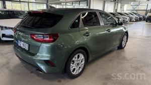 Kia Ceed 2024 in Riga, with an engine capacity of 1.40 L and mileage of 39 thousand km for 18500 €, photo 5 on AUTOMOTO.COM.LV