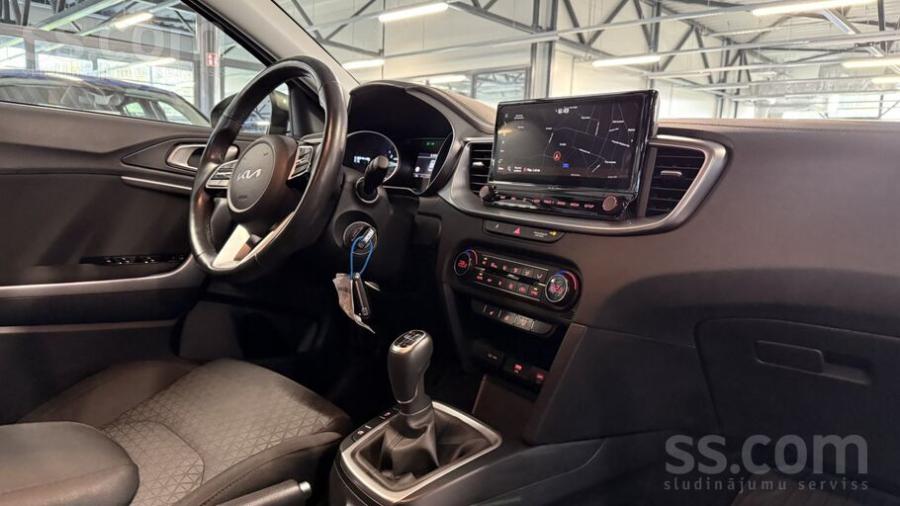 Kia Ceed 2024 in Riga, with an engine capacity of 1.40 L and mileage of 39 thousand km for 18500 €, photo 16 on AUTOMOTO.COM.LV