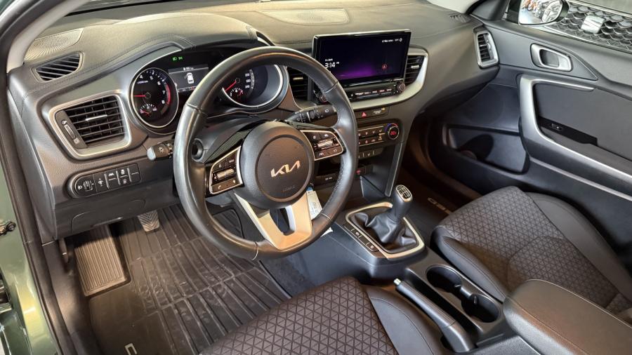 Kia Ceed 2025 in Riga, with an engine capacity of 1.00 L and mileage of 44 thousand km for 17400 €, photo 13 on AUTOMOTO.COM.LV