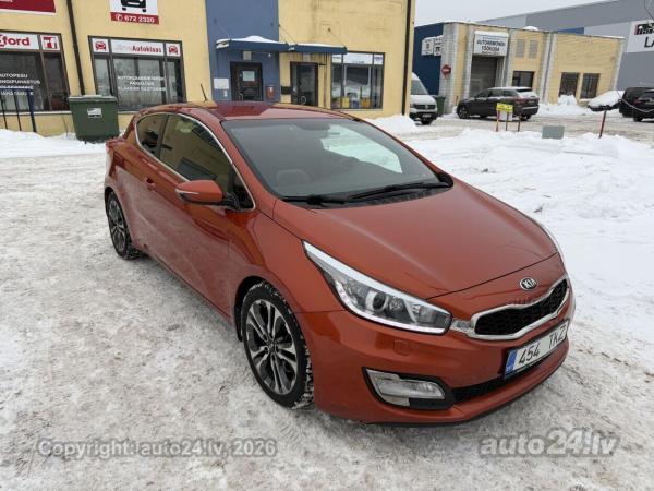 Orange Kia Ceed 2014 in Tallinn, with an engine capacity of 1.60 L and mileage of 188 thousand km for 6375 €, photo 1 on AUTOMOTO.COM.LV