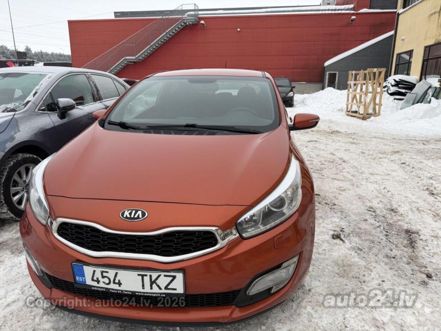 Orange Kia Ceed 2014 in Tallinn, with an engine capacity of 1.60 L and mileage of 188 thousand km for 6375 €, photo 14 on AUTOMOTO.COM.LV