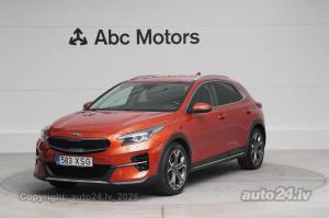 Orange Kia Ceed 2021 in Tallinn, with an engine capacity of 1.50 L and mileage of 68 thousand km for 19490 €, photo  on AUTOMOTO.COM.LV