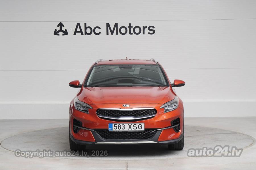 Orange Kia Ceed 2021 in Tallinn, with an engine capacity of 1.50 L and mileage of 68 thousand km for 19490 €, photo 3 on AUTOMOTO.COM.LV