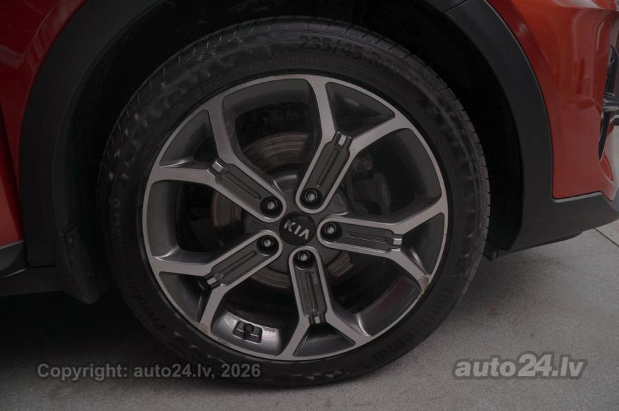 Orange Kia Ceed 2021 in Tallinn, with an engine capacity of 1.50 L and mileage of 68 thousand km for 19490 €, photo 18 on AUTOMOTO.COM.LV
