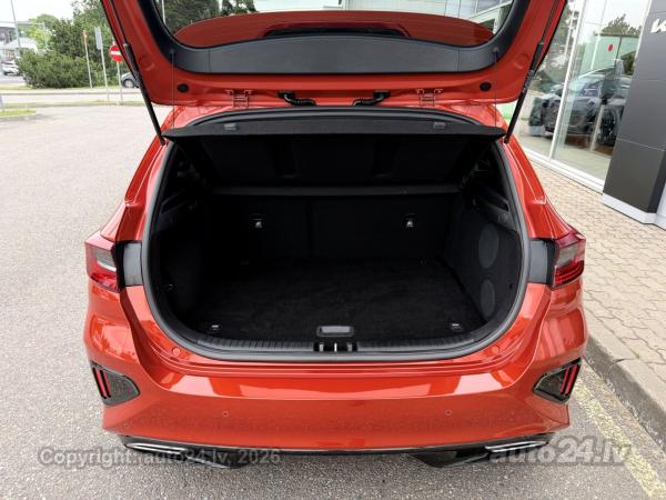 Orange Kia Ceed 2021 in Tallinn, with an engine capacity of 1.50 L and mileage of 67 thousand km for 17900 €, photo 6 on AUTOMOTO.COM.LV