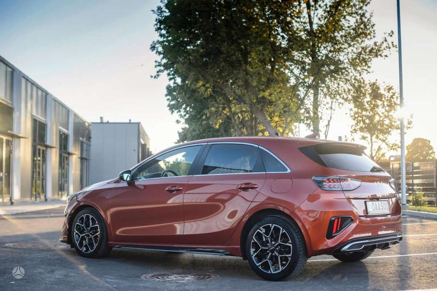 Oranžs Kia Ceed 2023 Viļņa, ar dzinēja tilpumu 1.48 L un nobraukumu 136 tūkst. km par 17700 €, foto 5 vietnē AUTOMOTO.COM.LV