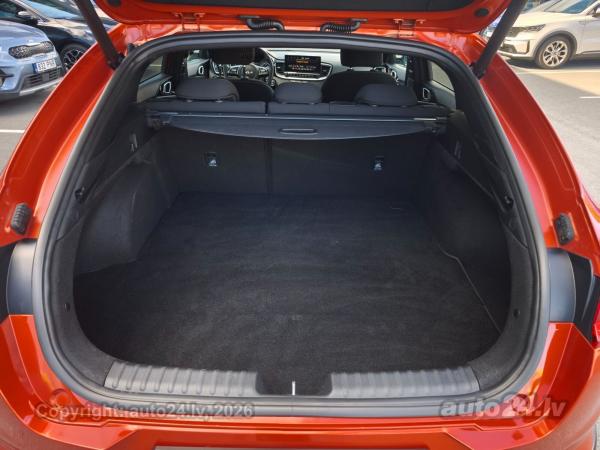 Oranžs Kia Ceed 2025 Tallina, ar dzinēja tilpumu 1.50 L un nobraukumu 25 tūkst. km par 29900 €, foto 6 vietnē AUTOMOTO.COM.LV