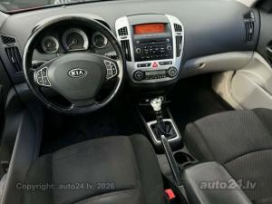 Sarkans Kia Ceed 2007 Tartu, ar dzinēja tilpumu 1.40 L un nobraukumu 250 tūkst. km par 2300 €, foto 7 vietnē AUTOMOTO.COM.LV