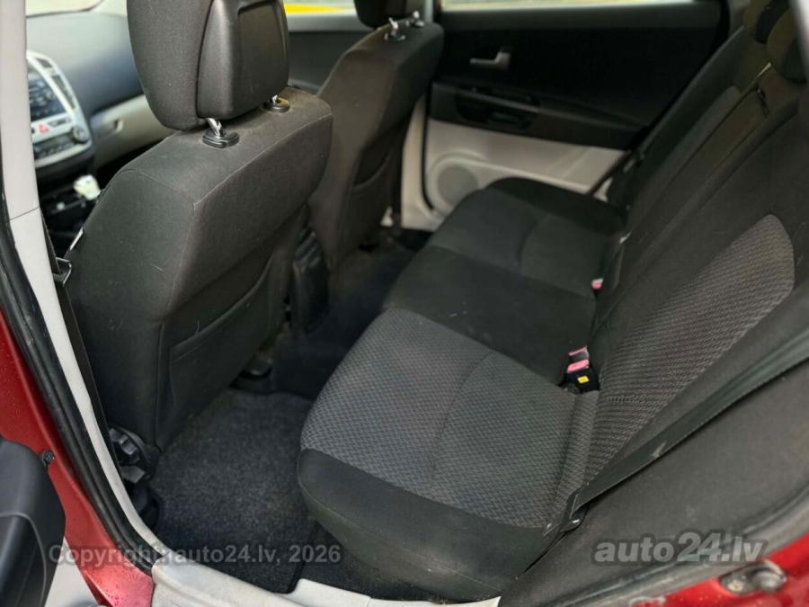 Sarkans Kia Ceed 2007 Tartu, ar dzinēja tilpumu 1.40 L un nobraukumu 250 tūkst. km par 2300 €, foto 9 vietnē AUTOMOTO.COM.LV