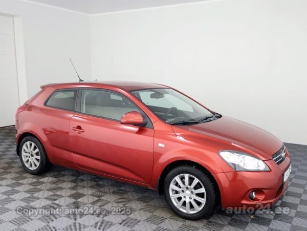 Red Kia Ceed 2008 in Tallinn, with an engine capacity of 1.60 L and mileage of 192 thousand km for 1699 €, photo 1 on AUTOMOTO.COM.LV