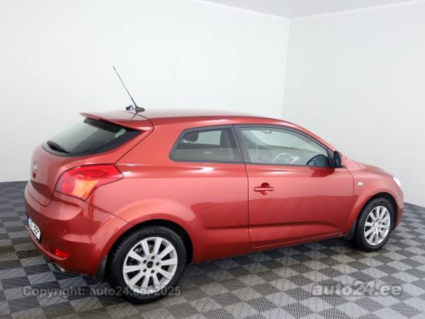 Red Kia Ceed 2008 in Tallinn, with an engine capacity of 1.60 L and mileage of 192 thousand km for 1699 €, photo 3 on AUTOMOTO.COM.LV