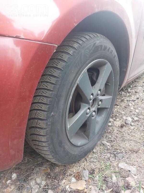 Sarkans Kia Ceed 2008 Rīga, ar dzinēja tilpumu 1.60 L un nobraukumu 255 tūkst. km par 650 €, foto 3 vietnē AUTOMOTO.COM.LV