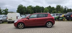 Sarkans Kia Ceed 2008 Valmiera, ar dzinēja tilpumu 1.60 L un nobraukumu 381 tūkst. km par 1300 €, foto 6 vietnē AUTOMOTO.COM.LV