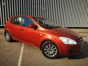 Sarkans Kia Ceed 2008 Viļņa, ar dzinēja tilpumu 1.60 L un nobraukumu 255 tūkst. km par 3450 €, foto 4 vietnē AUTOMOTO.COM.LV