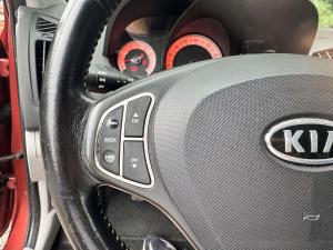 Sarkans Kia Ceed 2008 Viļņa, ar dzinēja tilpumu 1.59 L un nobraukumu 122 tūkst. km par 1200 €, foto 12 vietnē AUTOMOTO.COM.LV