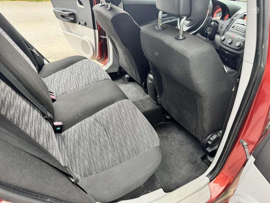 Sarkans Kia Ceed 2008 Viļņa, ar dzinēja tilpumu 1.59 L un nobraukumu 122 tūkst. km par 1200 €, foto 16 vietnē AUTOMOTO.COM.LV