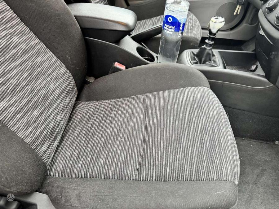 Sarkans Kia Ceed 2008 Viļņa, ar dzinēja tilpumu 1.59 L un nobraukumu 122 tūkst. km par 1200 €, foto 17 vietnē AUTOMOTO.COM.LV