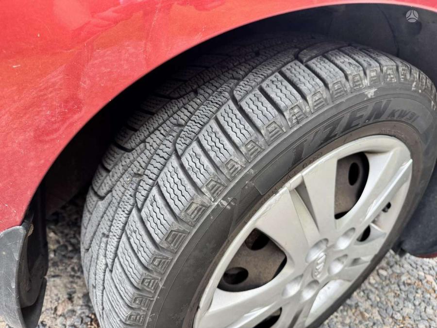 Sarkans Kia Ceed 2008 Viļņa, ar dzinēja tilpumu 1.59 L un nobraukumu 122 tūkst. km par 1200 €, foto 20 vietnē AUTOMOTO.COM.LV