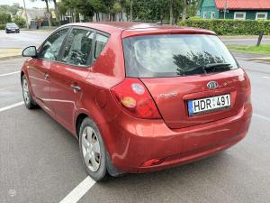 Red Kia Ceed 2008 in Vilnius, with an engine capacity of 1.40 L and mileage of 2 thousand km for 949 €, photo 3 on AUTOMOTO.COM.LV