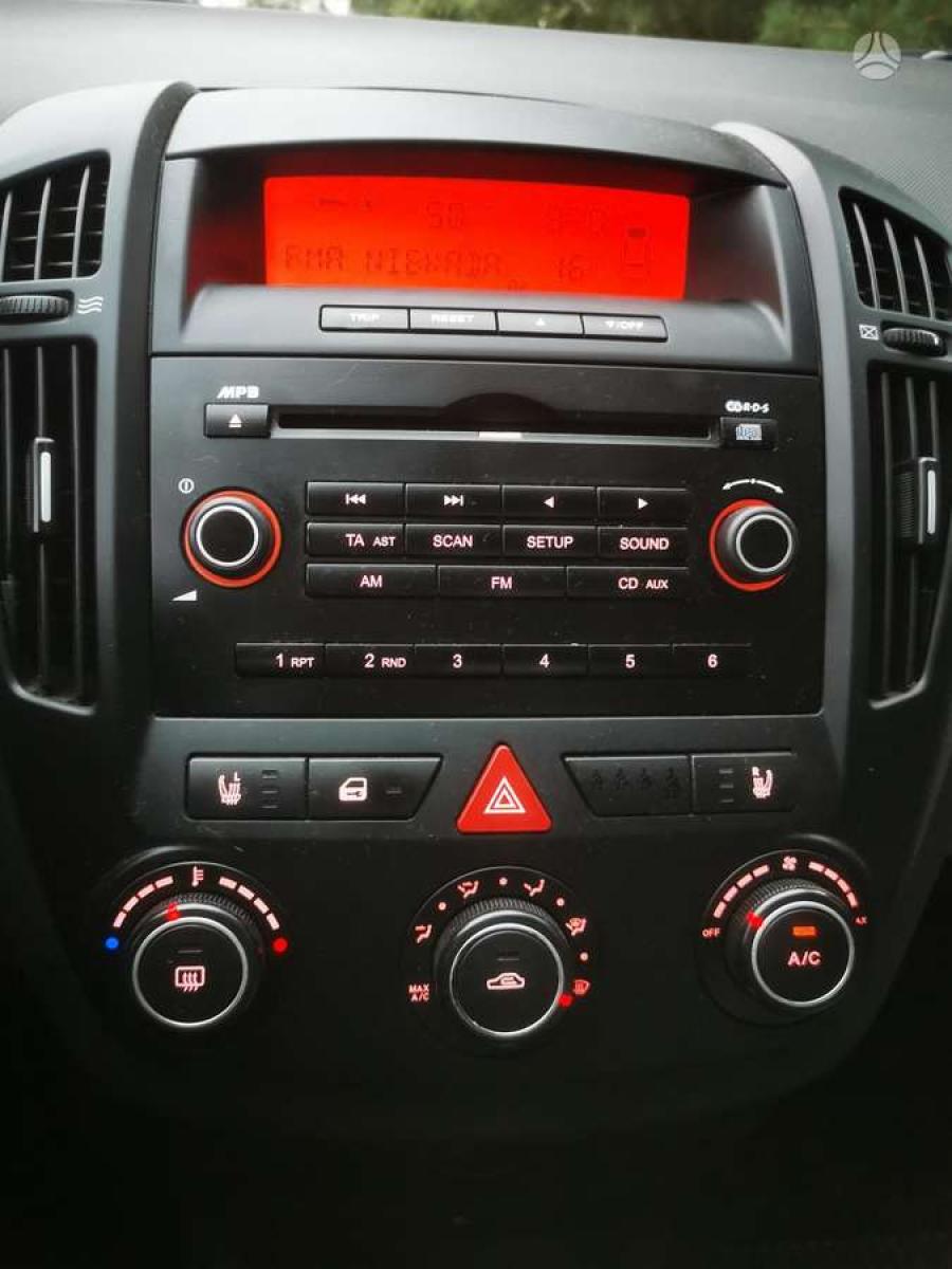 Sarkans Kia Ceed 2008 Viļņa, ar dzinēja tilpumu 1.60 L un nobraukumu 259 tūkst. km par 3553 €, foto 7 vietnē AUTOMOTO.COM.LV