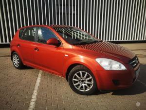 Sarkans Kia Ceed 2008 Viļņa, ar dzinēja tilpumu 1.60 L un nobraukumu 259 tūkst. km par 3553 €, foto 19 vietnē AUTOMOTO.COM.LV