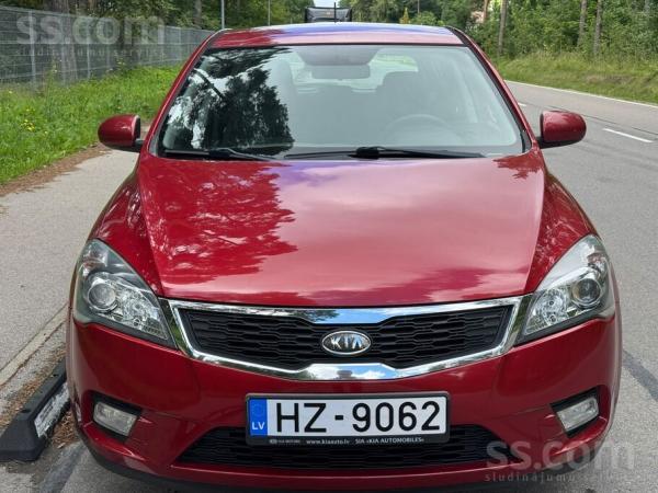 Sarkans Kia Ceed 2012 Rīga, ar dzinēja tilpumu 1.40 L un nobraukumu 94 tūkst. km par 4500 €, foto 2 vietnē AUTOMOTO.COM.LV