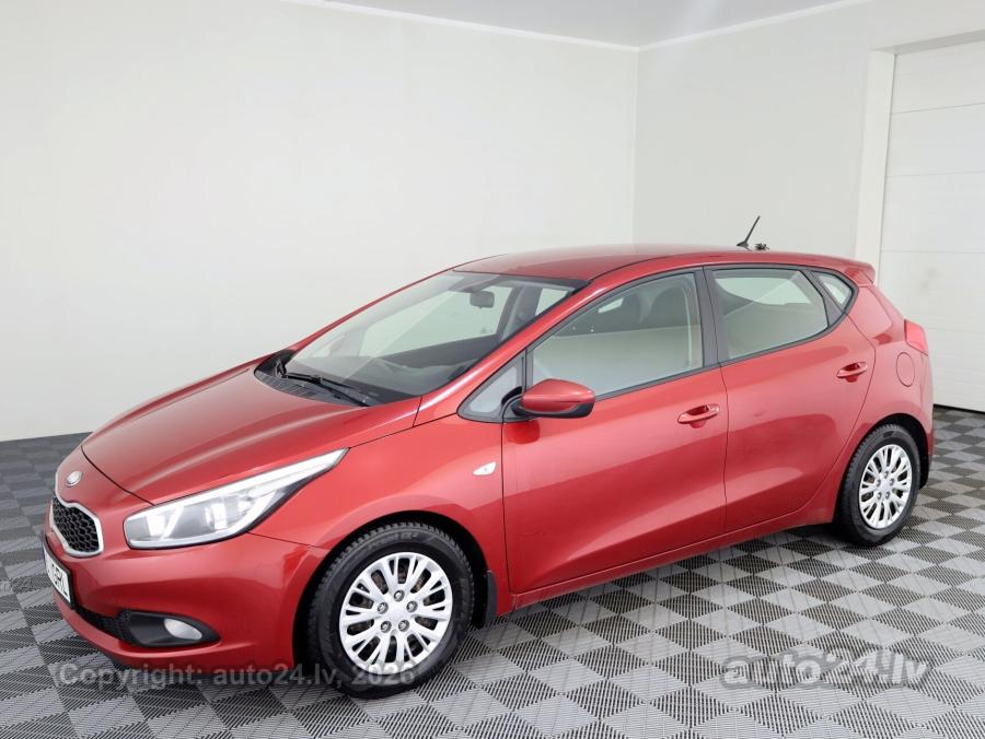 Red Kia Ceed 2012 in Tallinn, with an engine capacity of 1.60 L and mileage of 319 thousand km for 2799 €, photo 3 on AUTOMOTO.COM.LV
