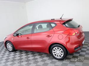 Red Kia Ceed 2012 in Tallinn, with an engine capacity of 1.60 L and mileage of 319 thousand km for 2799 €, photo 5 on AUTOMOTO.COM.LV