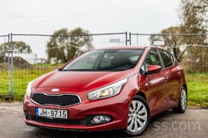 Red Kia Ceed 2013 in Riga, with an engine capacity of 1.40 L and mileage of 244 thousand km for 4990 €, photo  on AUTOMOTO.COM.LV